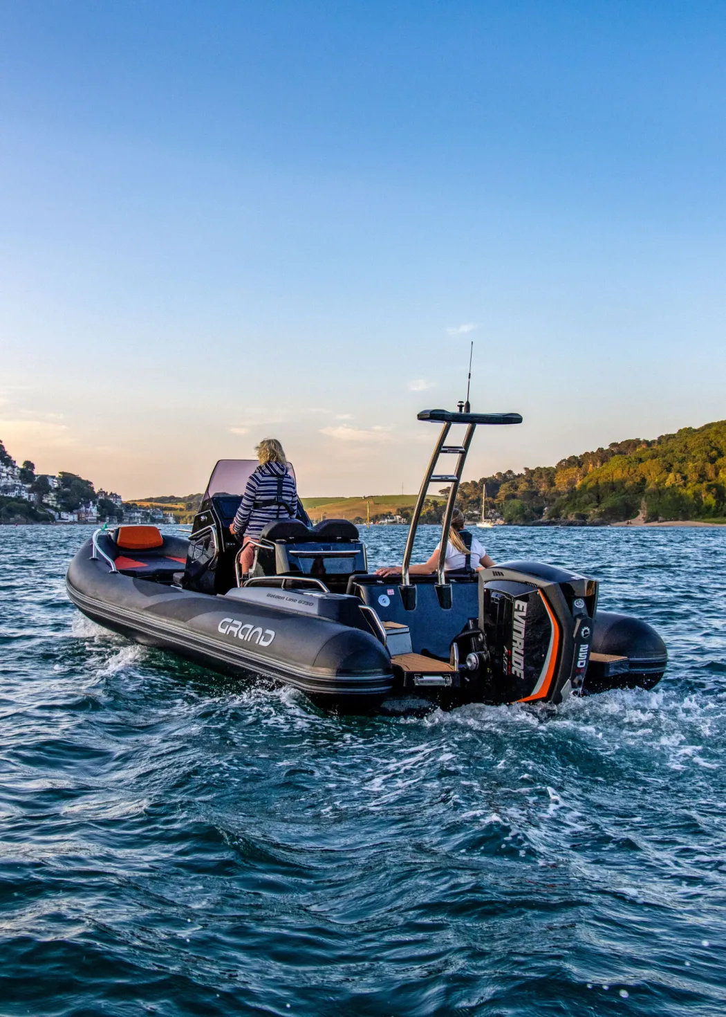 Grand G750 - Inflatable Boat Pro