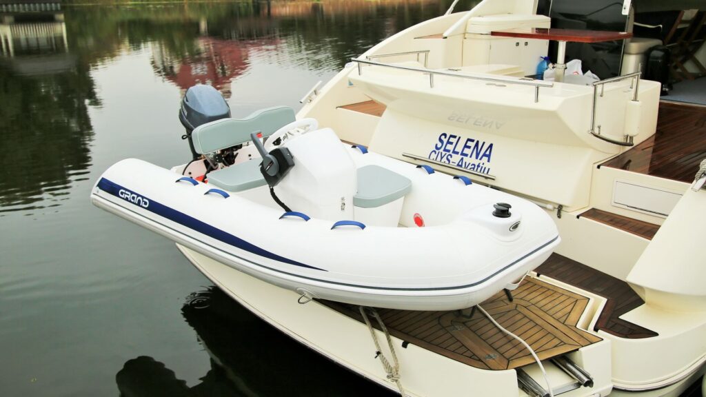 Grand S300 - Inflatable Boat Pro