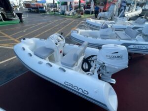 Grand S330 - Inflatable Boat Pro